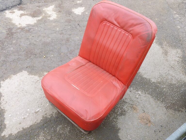 MORRIS MINOR 1000 SEATS. — Minorparts of Oxford