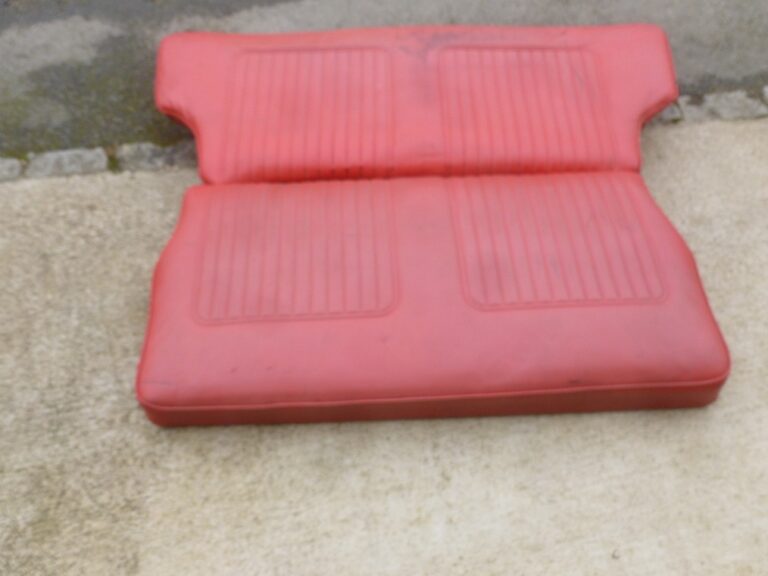 MORRIS MINOR 1000 SEATS. — Minorparts of Oxford